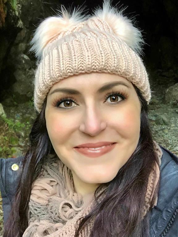 Welke Leuke Man Wil Kennismaken? | Vrouw Zoekt Man