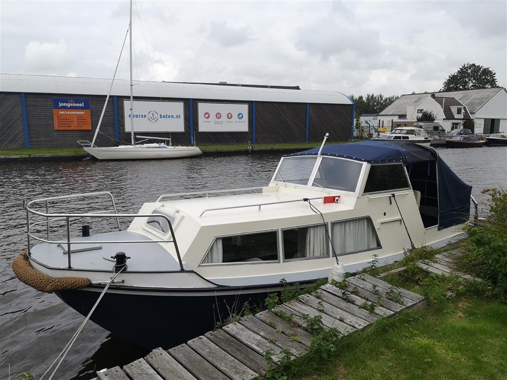 Doerak 750 OK met Aluminium Ramen en Rvs Railing Kopen | Motorboten en ...