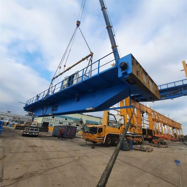 Bovenloopkraan Dubbelligger 120.000+30.000kg NKM-Demag, Gedemonteerd ...