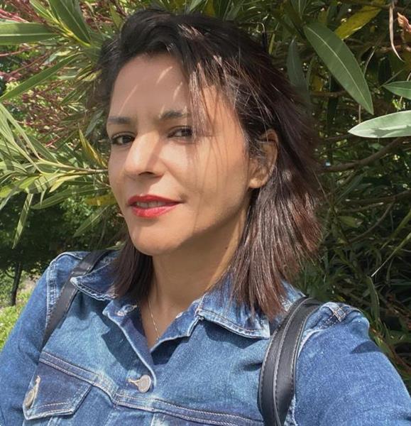 Een Duurzame Relatie met Veel Liefde Gevraagd | Vrouw Zoekt Man Een Duurzame Relatie met Veel Liefde Gevraagd | Vrouw Zoekt Man