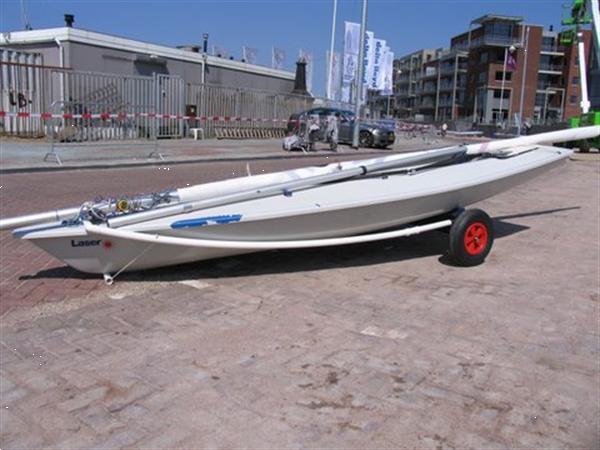 Nieuwe Strandtrailer voor o.a. een Laser Kopen | Boottrailers
