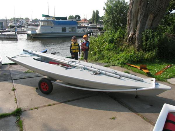 Nieuwe Strandtrailer voor o.a. een Laser Kopen | Boottrailers